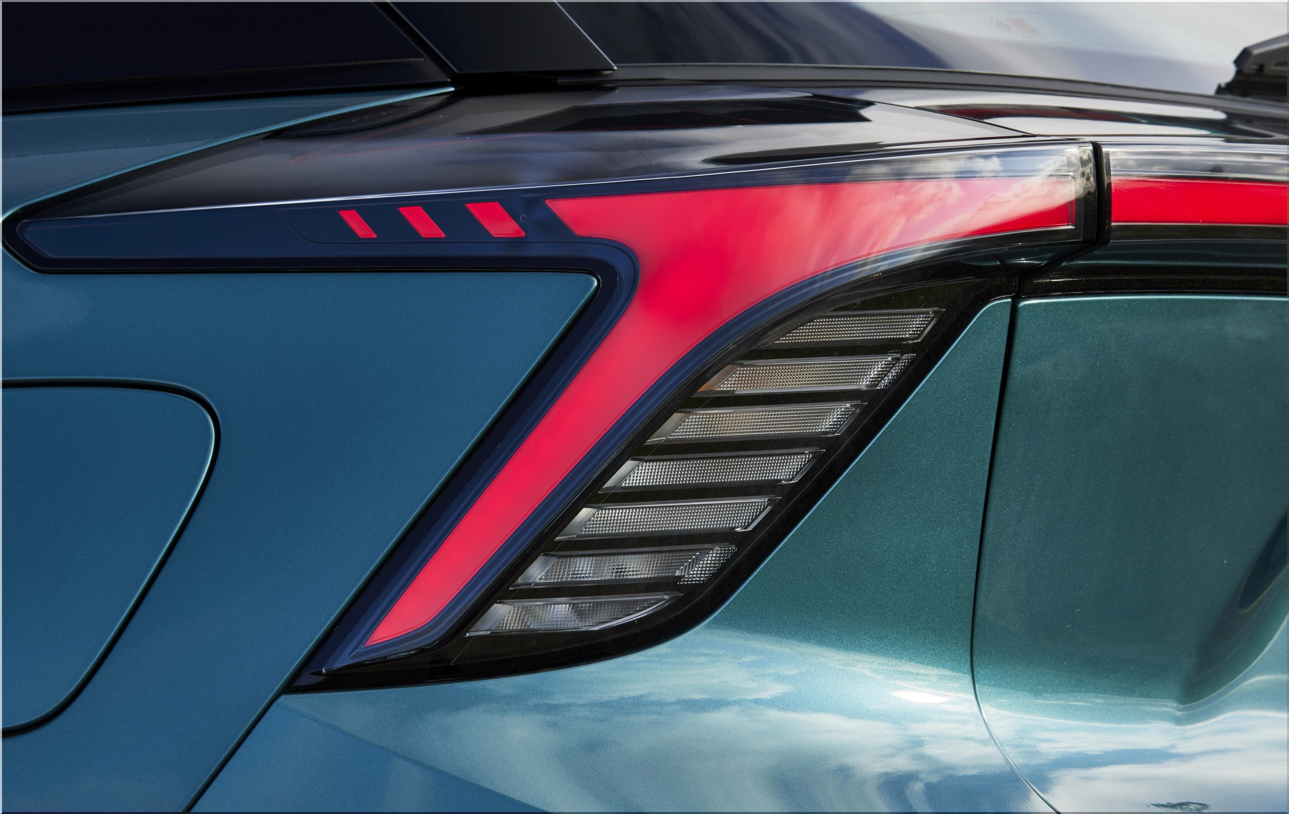 MG4 EV Urban 2026: Compact EV Range, Price, Charging & Cargo Data | EV ...