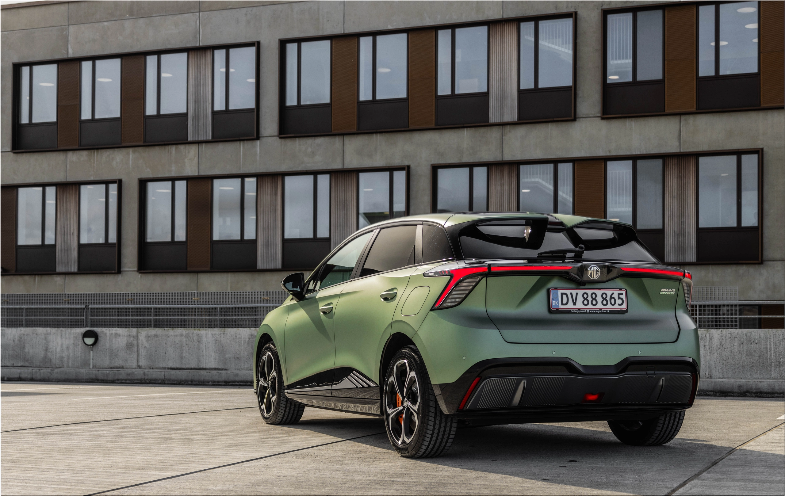 MG4 Electric Hatchback Adds Two New Variants | EV Stories