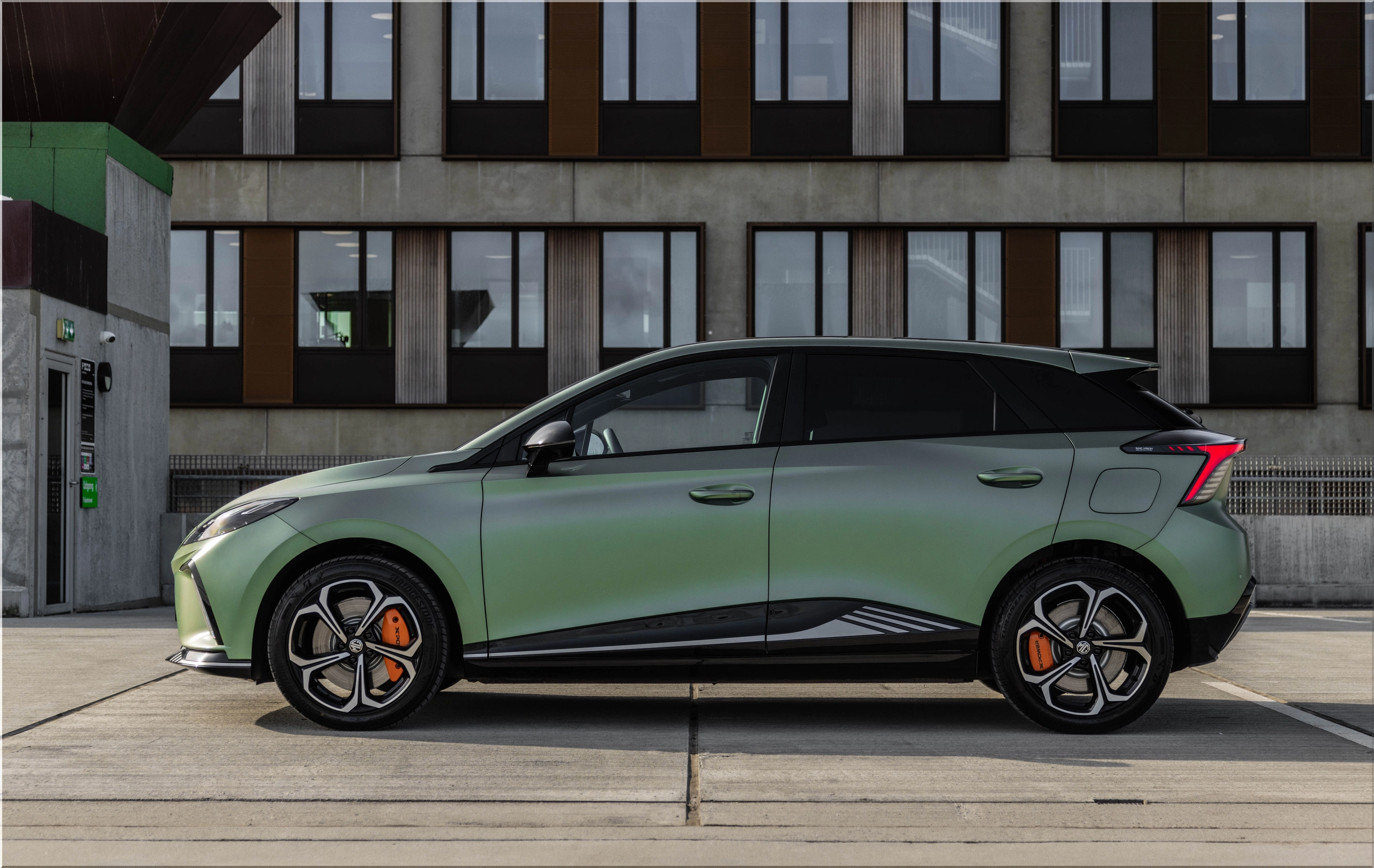 MG4 Electric Hatchback Adds Two New Variants | EV Stories