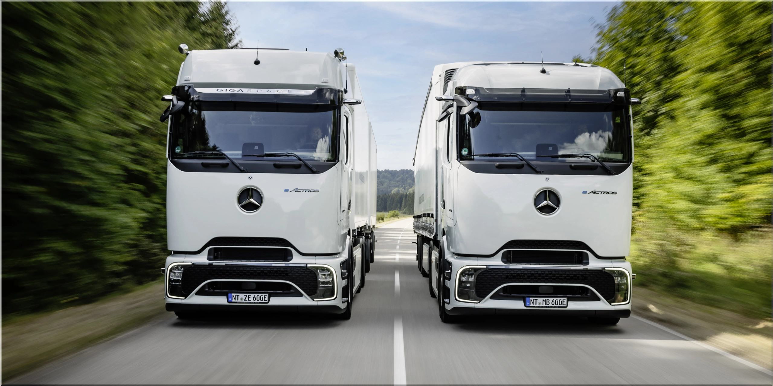 Mercedes-Benz Trucks unveils the eActros 600, a battery-electric long-haul truck with 330-mile ...