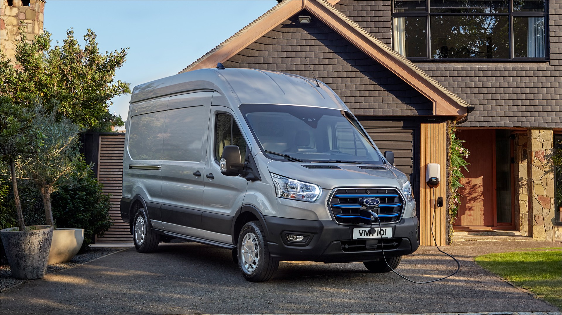 The new Ford E-Transit electric van from 49,000 euros | EV Stories