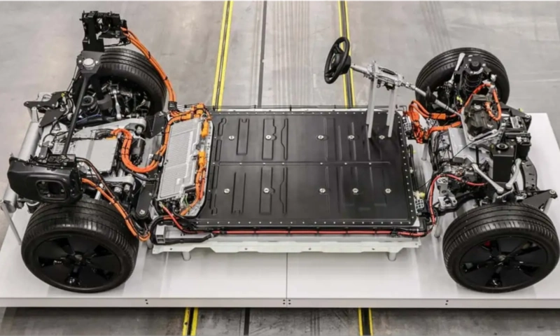 Long-haul electric truck cab | EV Stories